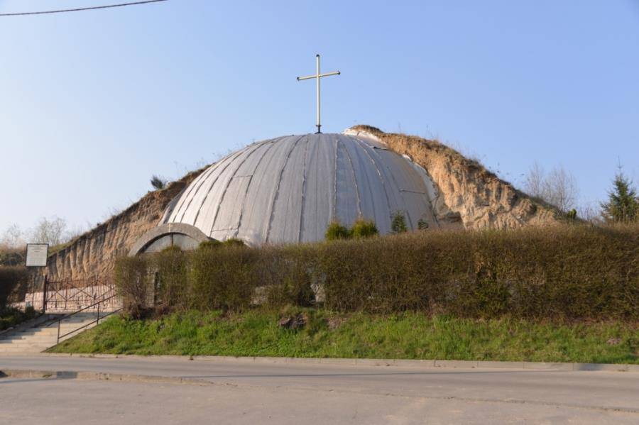 Kurhan w Karniowicach - Szlak Orlich Gniazd